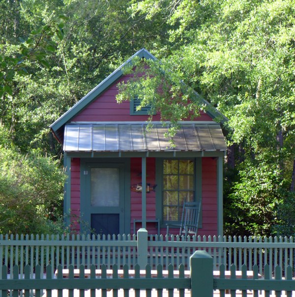 Historical Concepts | Homes | Farmsteads & Estates | Derry Farm